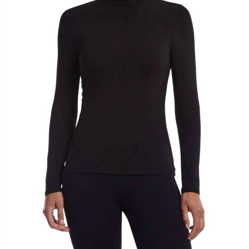 Capsule 121 | Akor Top In Black | Realry