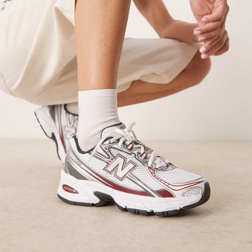 New Balance | 740 sneakers in white and red | Realry