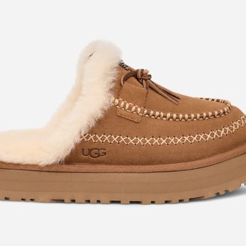 UGG | ® Women's Disquette Alpine Sheepskin Slippers in Chestnut | Realry