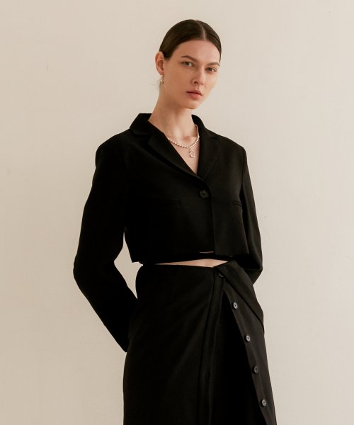 modernable | Two-Way Back Point Wool Jacket | Realry