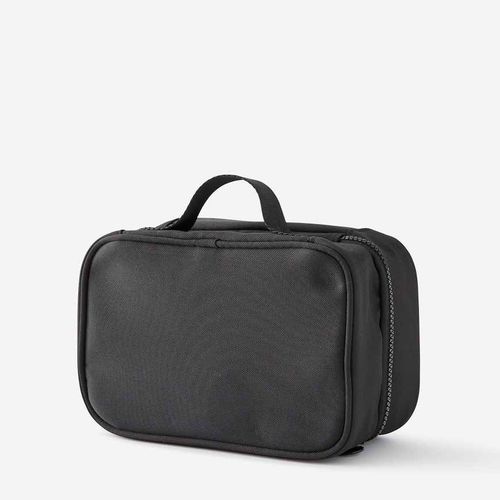 Typo | Flat lay wash bag in black | Realry
